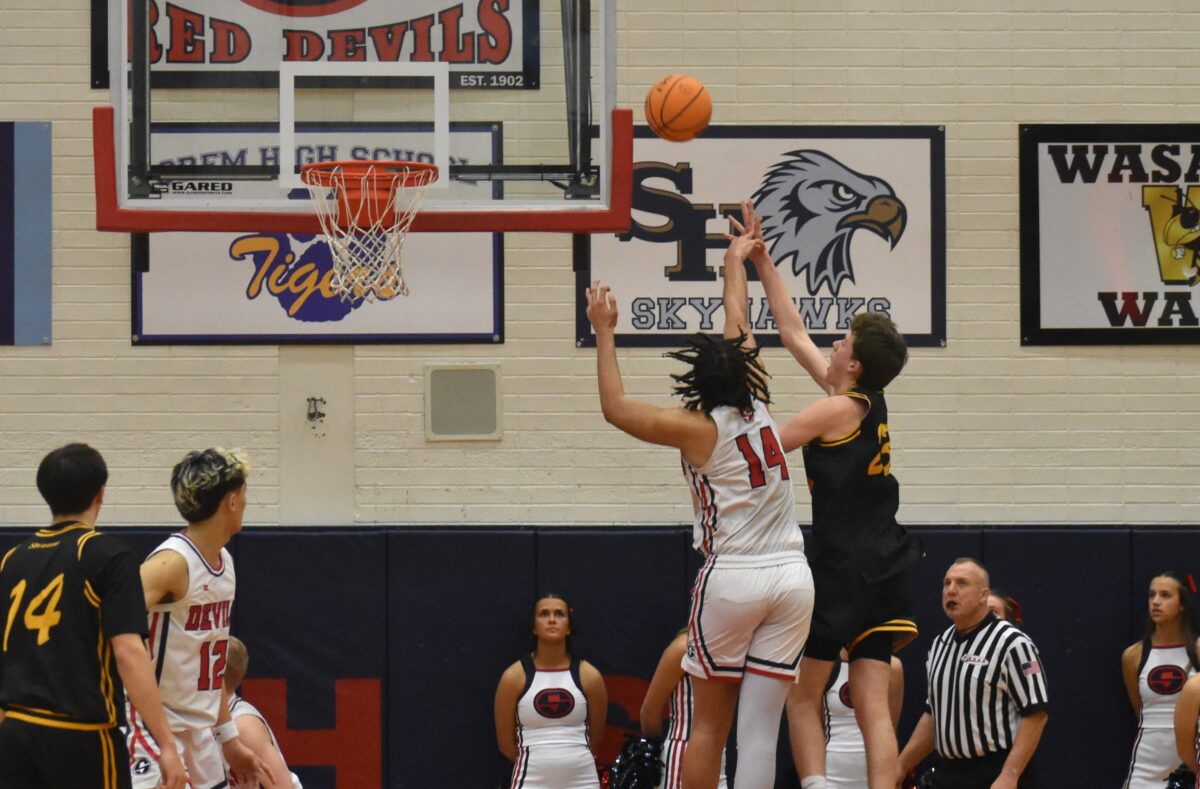 Everyone contributes as Springville battles past Wasatch | News, Sports ...